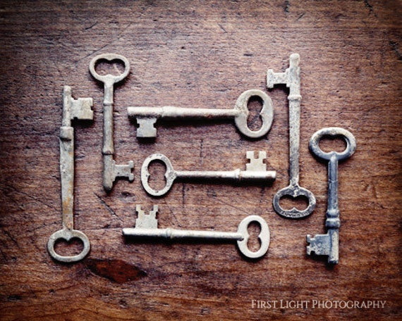 Old Keys Photograph Farmhouse Wall Decor Skeleton Keys Print | Etsy
