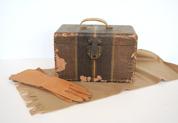 Vintage wood train case. Dovetailed wood box, wood st… - Gem