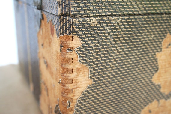 Vintage wood train case. Dovetailed wood box, wood st… - Gem