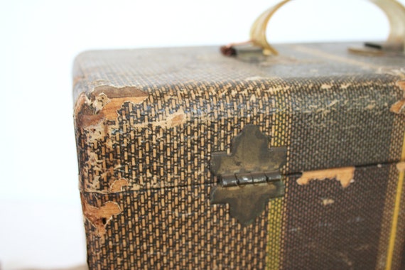 Vintage wood train case. Dovetailed wood box, wood st… - Gem