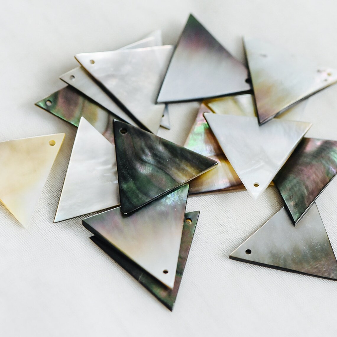 10pcs Black Mother of Pearl Triangle Charms Geometric Shell - Etsy