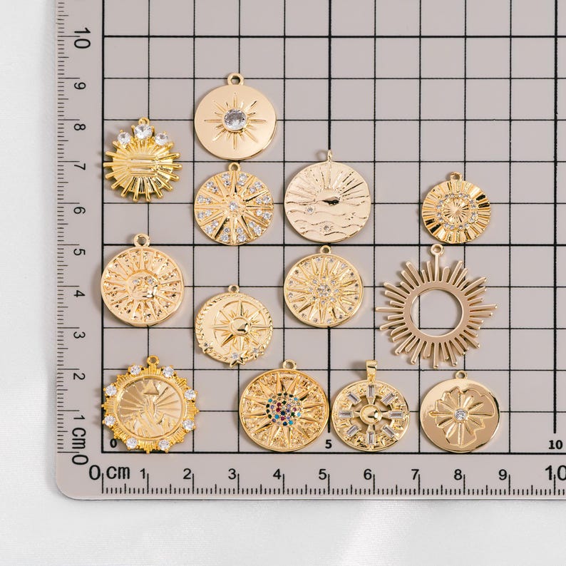4pcs Gold Round Sun Charms , 18K Gold Plated Brass, Disk Sun Pendants ...