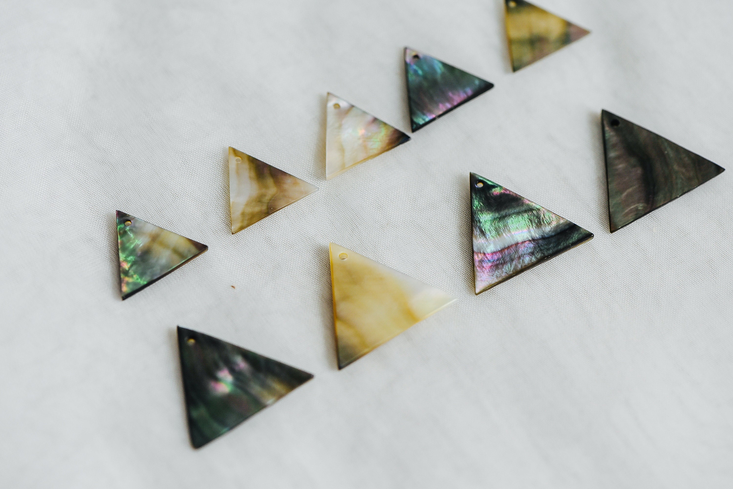 10pcs Black Mother of Pearl Triangle Charms Geometric Shell - Etsy