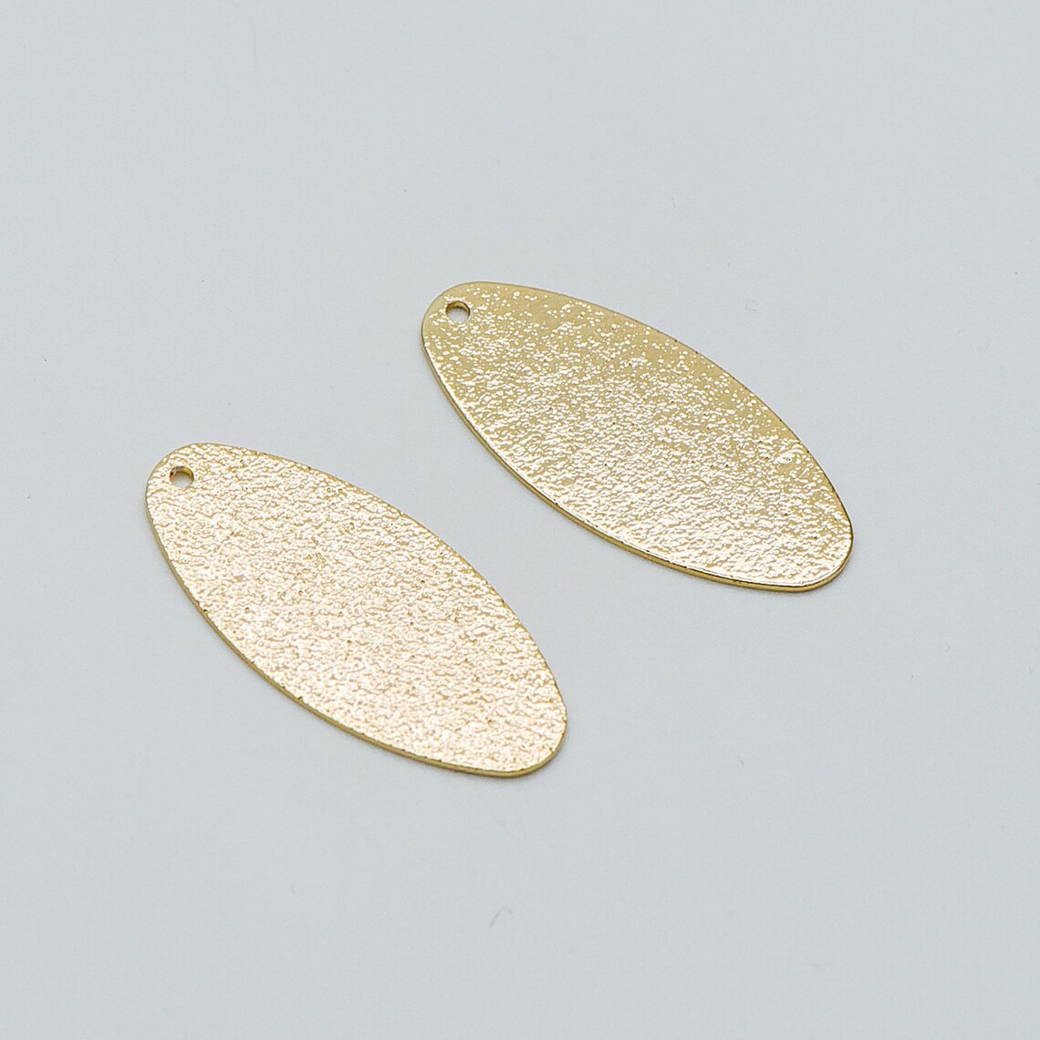 10pcs Gold Oval Disc Pendants 31mm Gold Plated Brass - Etsy