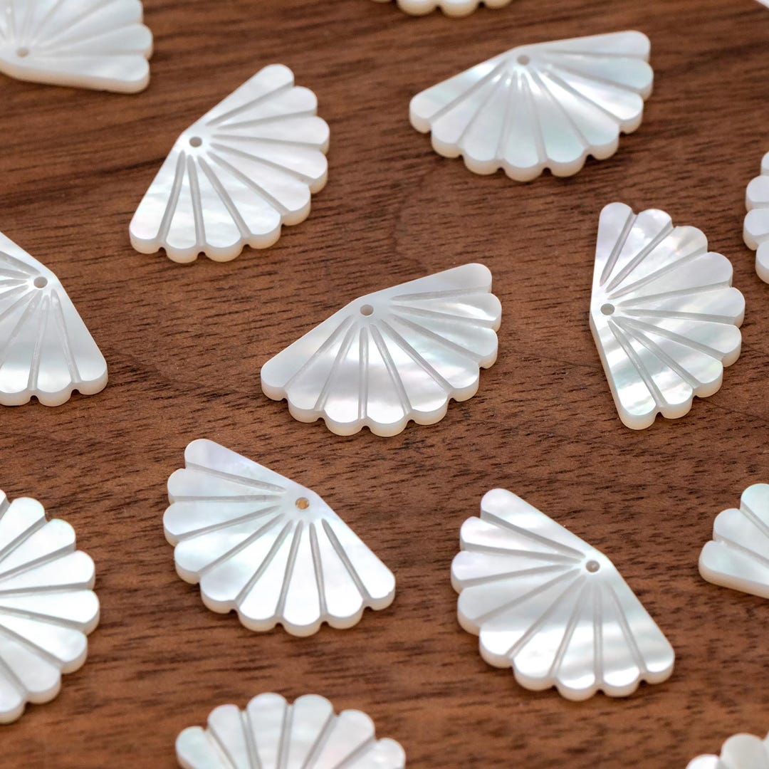 4pcs Fan-shaped White Mother of Pearl Charm, MOP Shell Pendant, Shell ...
