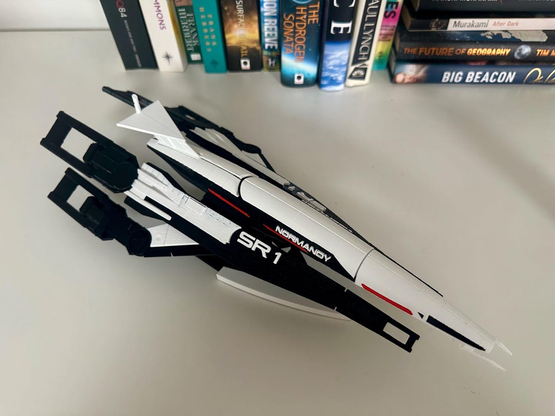 SSV Normandy SR-1 | Mass Effect | 3D Printed Custom Model Ship ...