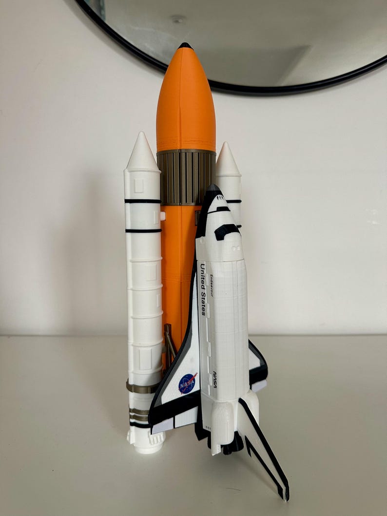 NASA Space Shuttle Endeavour | Orbiter or Full Stack Configurations ...