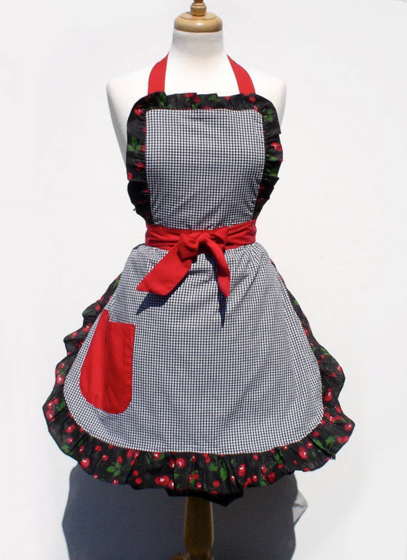 Cute Vintage Aprons, Retro Aprons and Patterns