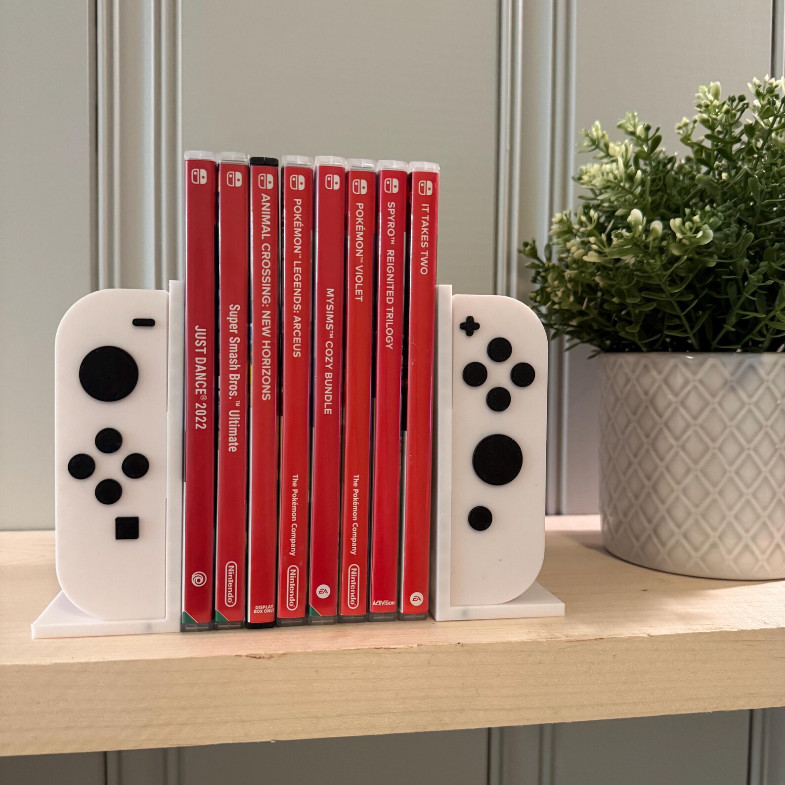 Switch Controller Bookends | Gaming Display Stand | Video Game Box ...