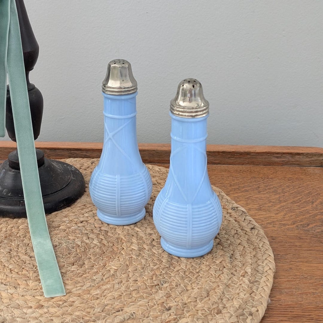 Vintage Periwinkle Salt & Pepper Shakers - Delphite, Jeanette Glass - Etsy