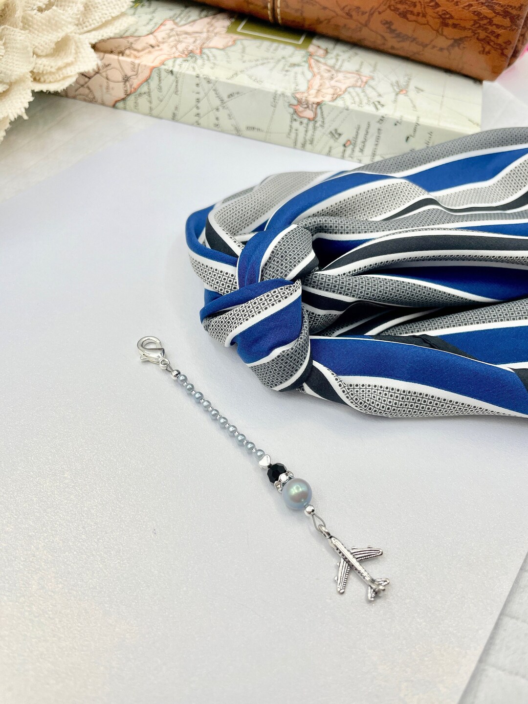 Gray & Black Airplane Zipper Pull (airline Zipper Pull, With Airplane ...