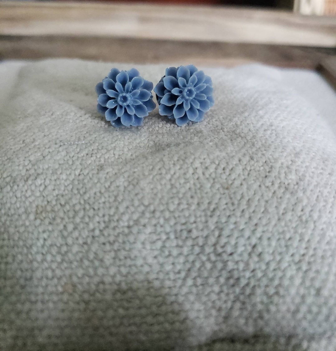 Blue Flower Plugs, Blue Wedding Plugs, Blue Mum Plugs, Blue Prom Plugs ...