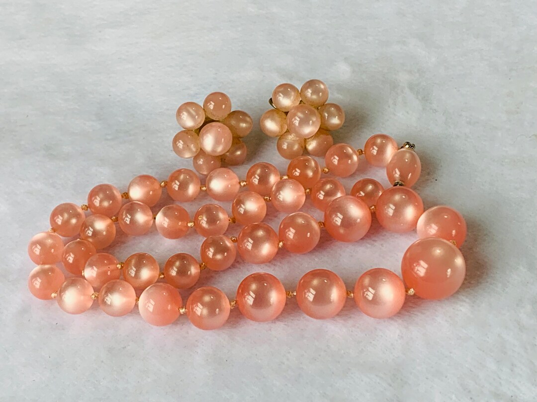 Vintage Hand Knotted Graduated Pink Moon Glow Beads With Matching Screw ...