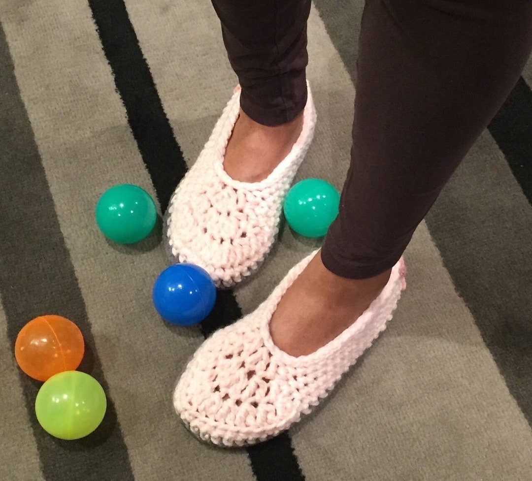 Crochet PATTERN, Crochet Slippers, Cozy Cancer Slippers, Easy Beginner ...