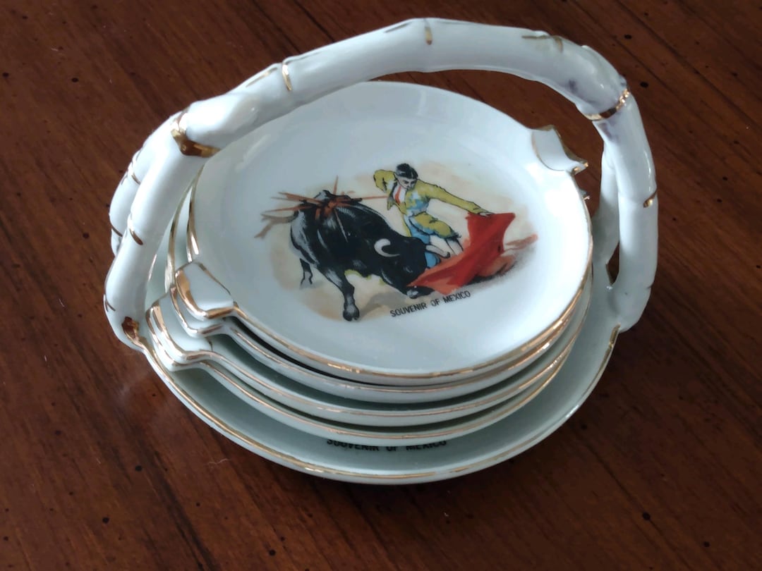 Vintage Porcelain Gold Hand Painted Small Bull Fighting Dishes - Etsy