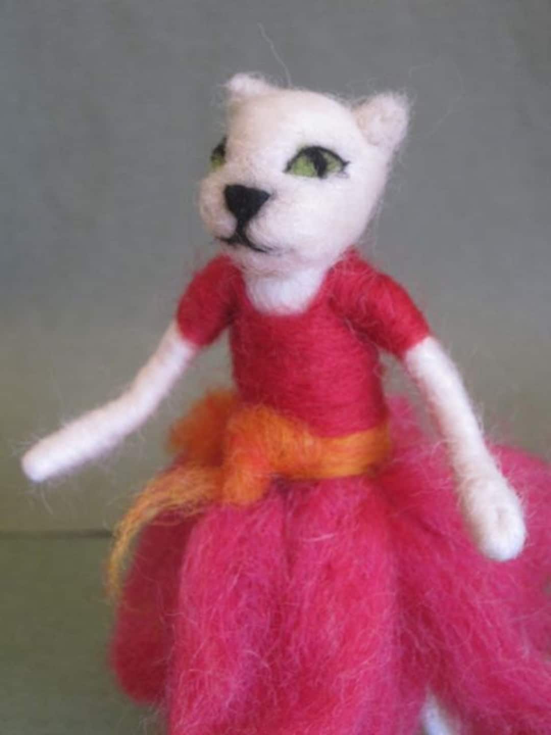 Needle Felted Cat Girl, Elegant Cat, Cat in Pink, Waldorf Toy, White ...