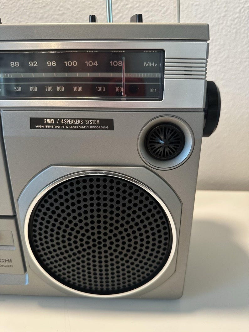 VINTAGE *NEW* 80's Hitachi TRK-7500H Boom Box Radio Cassette Recorder ...