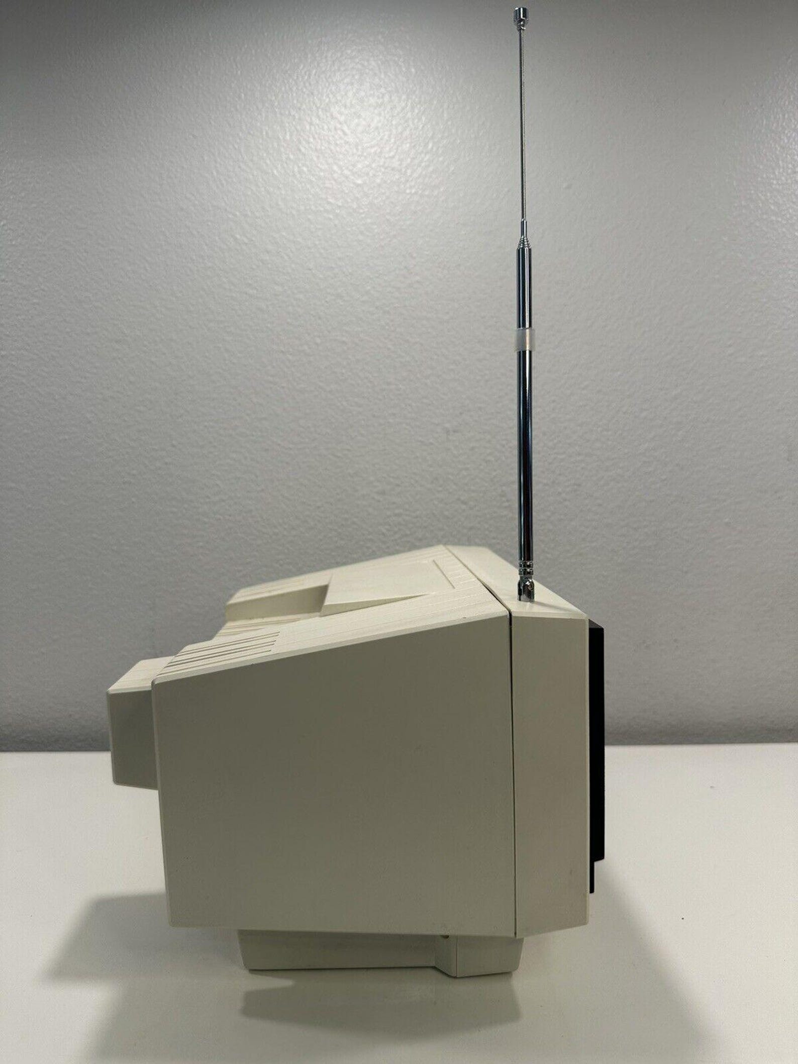 VINTAGE JVC 3040 Solid State Portable TV Television Retro White Prop - Etsy