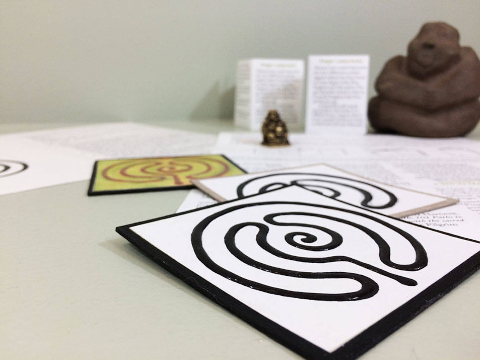 DIY finger labyrinth. Printable download of a mini labyrinth & | Etsy