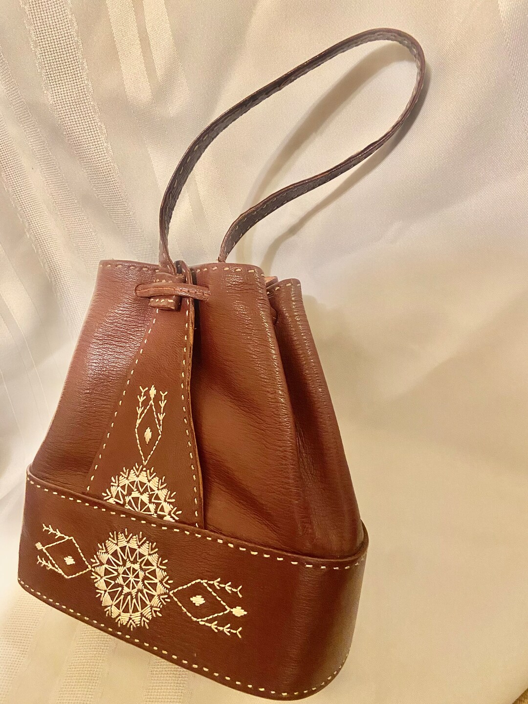 Vintage Old Fashion Tooled Purse - Etsy