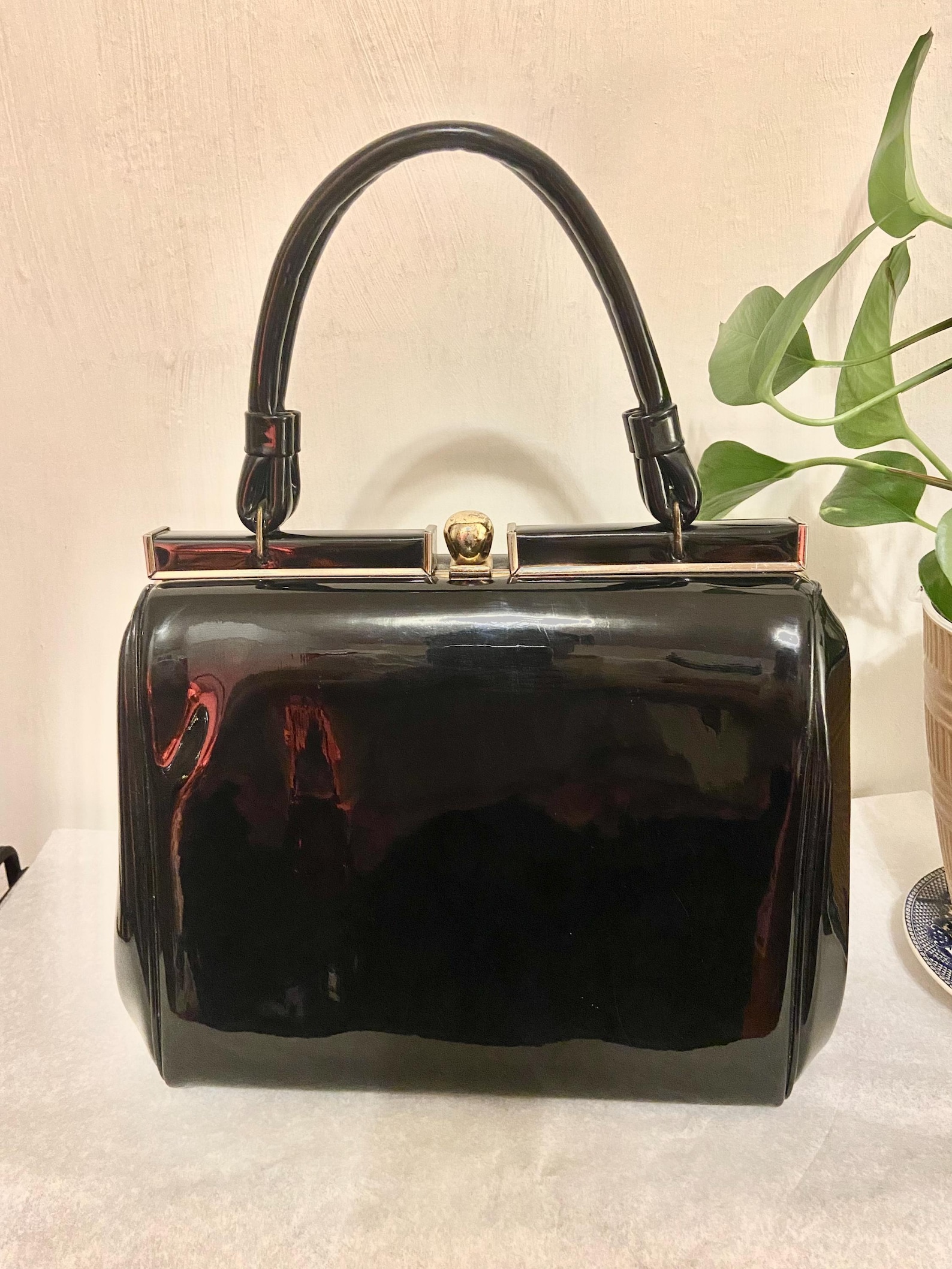 Vintage 60s Old Fashion Handbag Purse Black Patent Leather Pocketbook ...