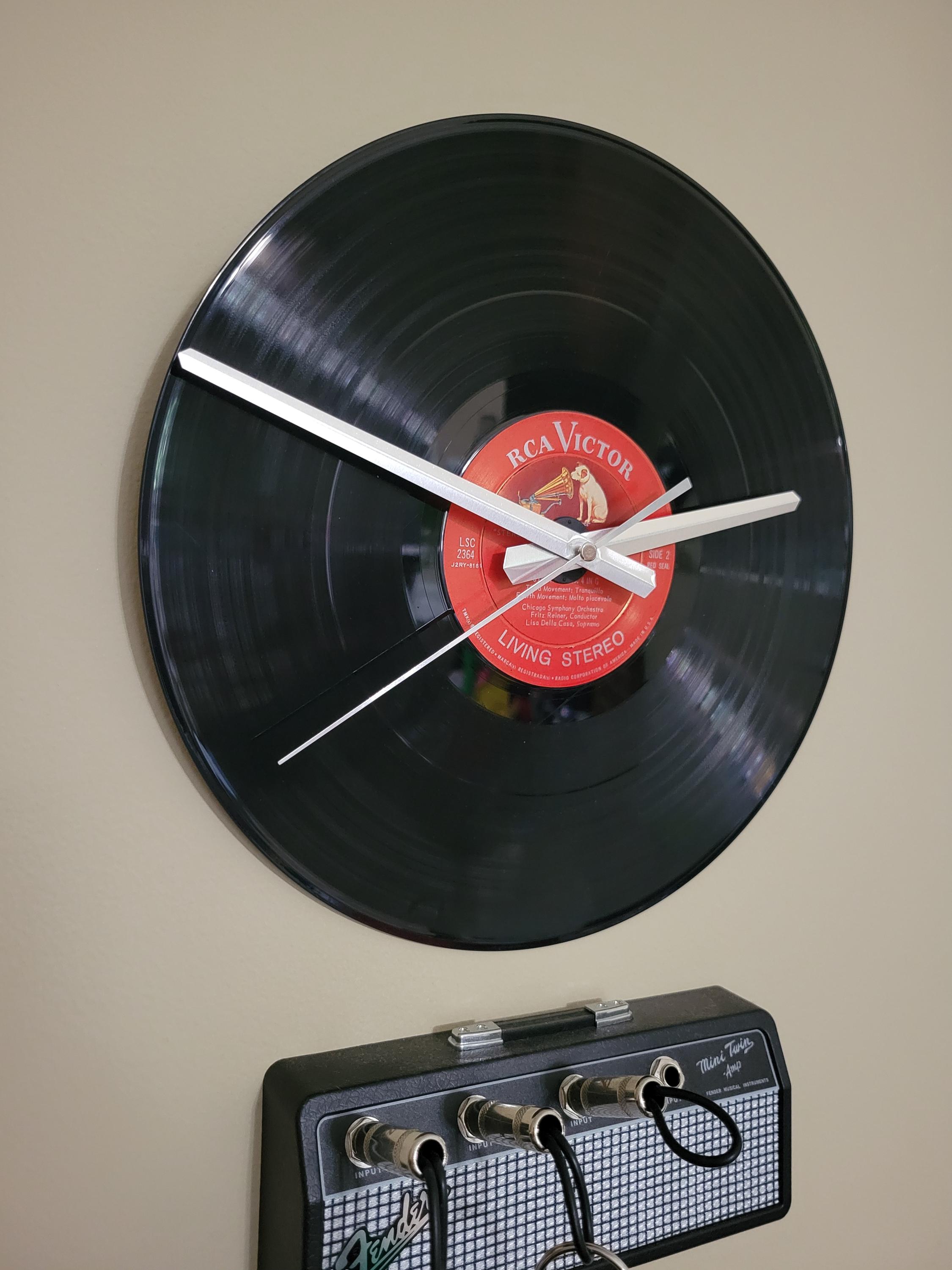Upcycled Vinyl Record Clock: Retro Home Decor - Etsy
