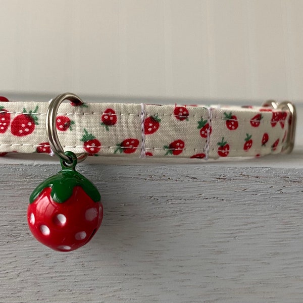 Strawberry Cat - Etsy
