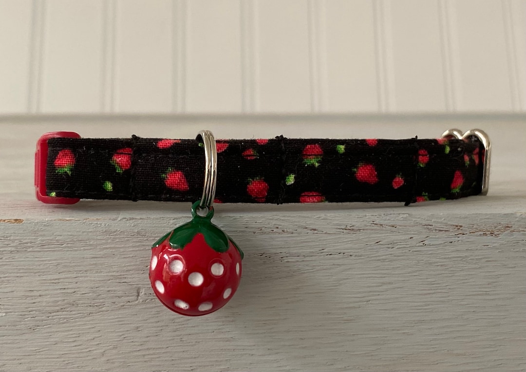 Cat Collar, Dog Collar, Strawberry Collar, Breakaway , Non-breakaway ...