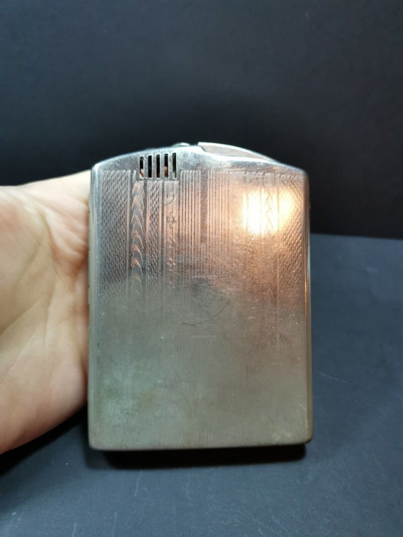 Metal cigarette lighter store