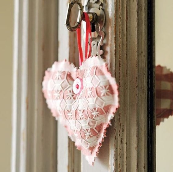 Chicken Scratch Embroidery Pattern at Tutorial Gingham Heart | Etsy