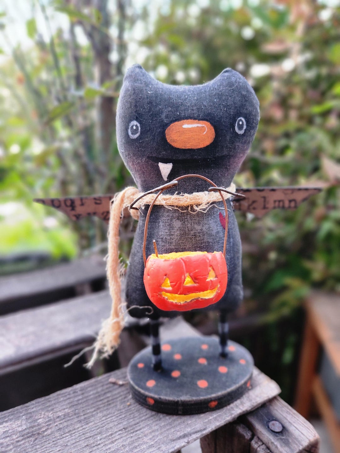 Pudgy Primitive Halloween Bats on Stand With Pumpkin - Etsy