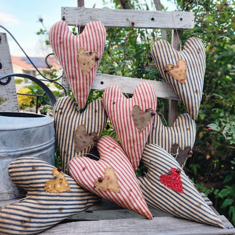 Primitive Hearts - Etsy