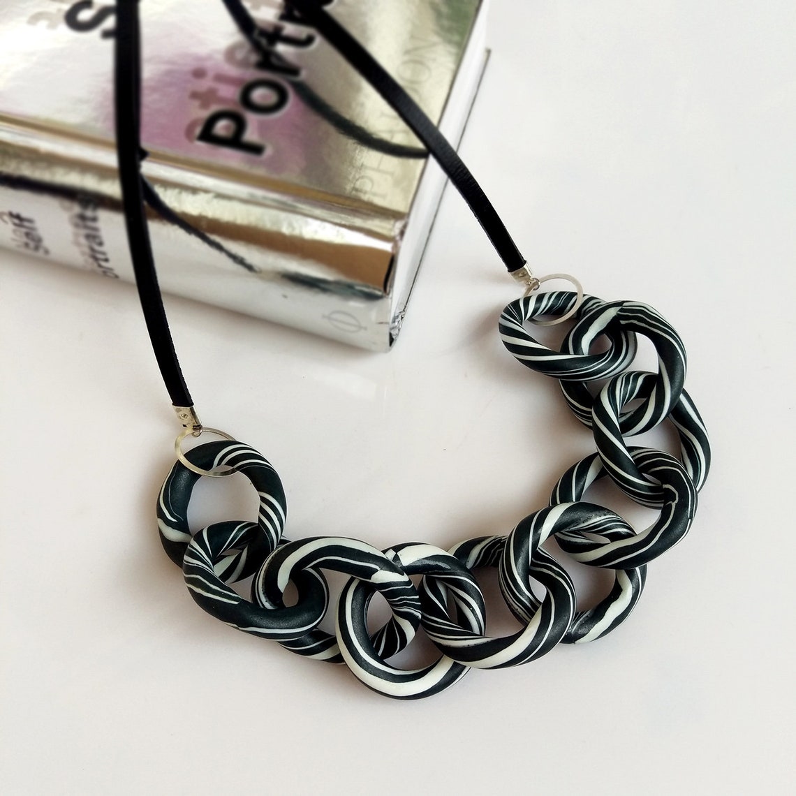 Black and White Swirl Chain Necklace Chunky Link Necklace on | Etsy