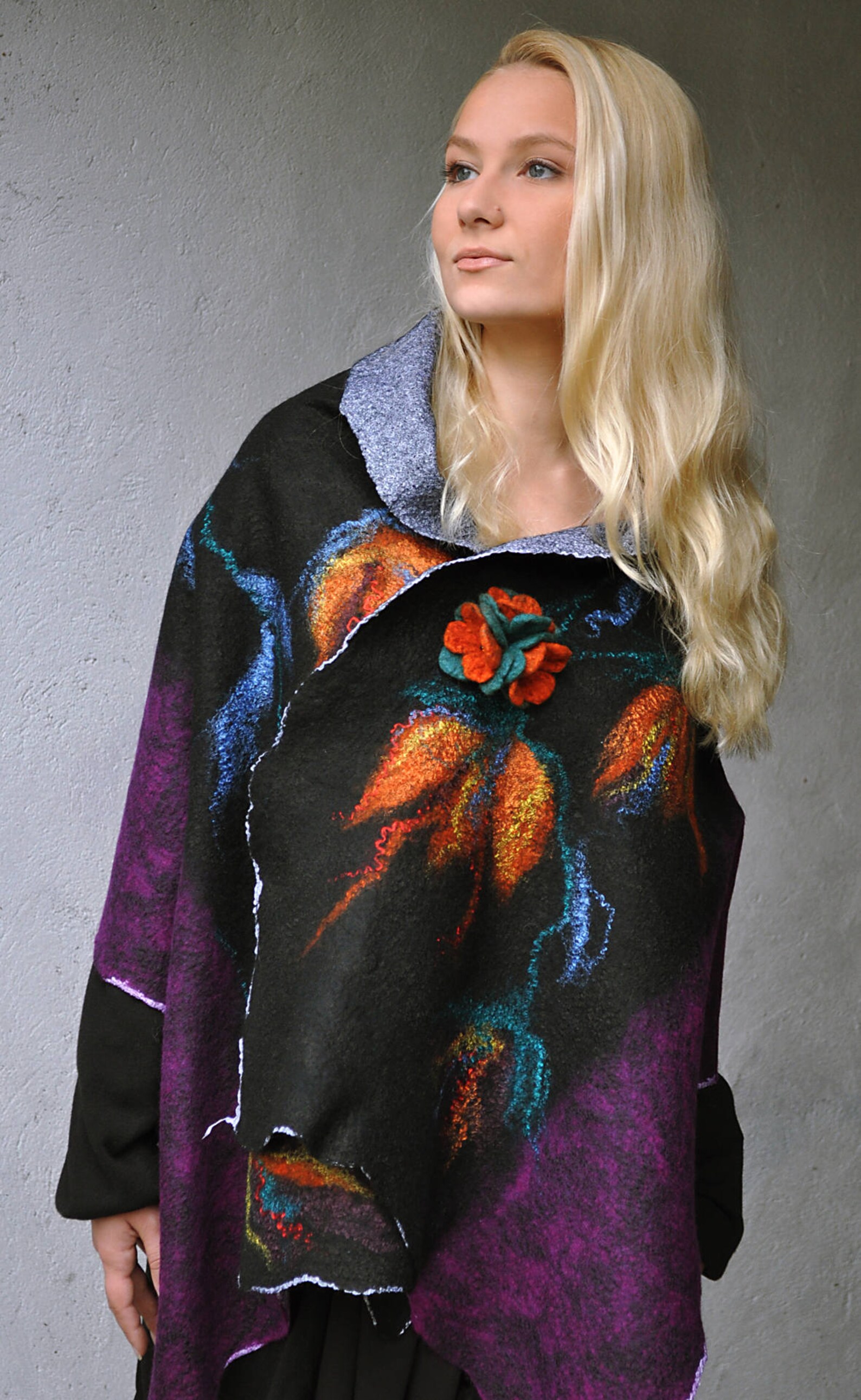 Black Felted Scarf / Handmade Felted Scarf Shawl / Nuno Merino - Etsy