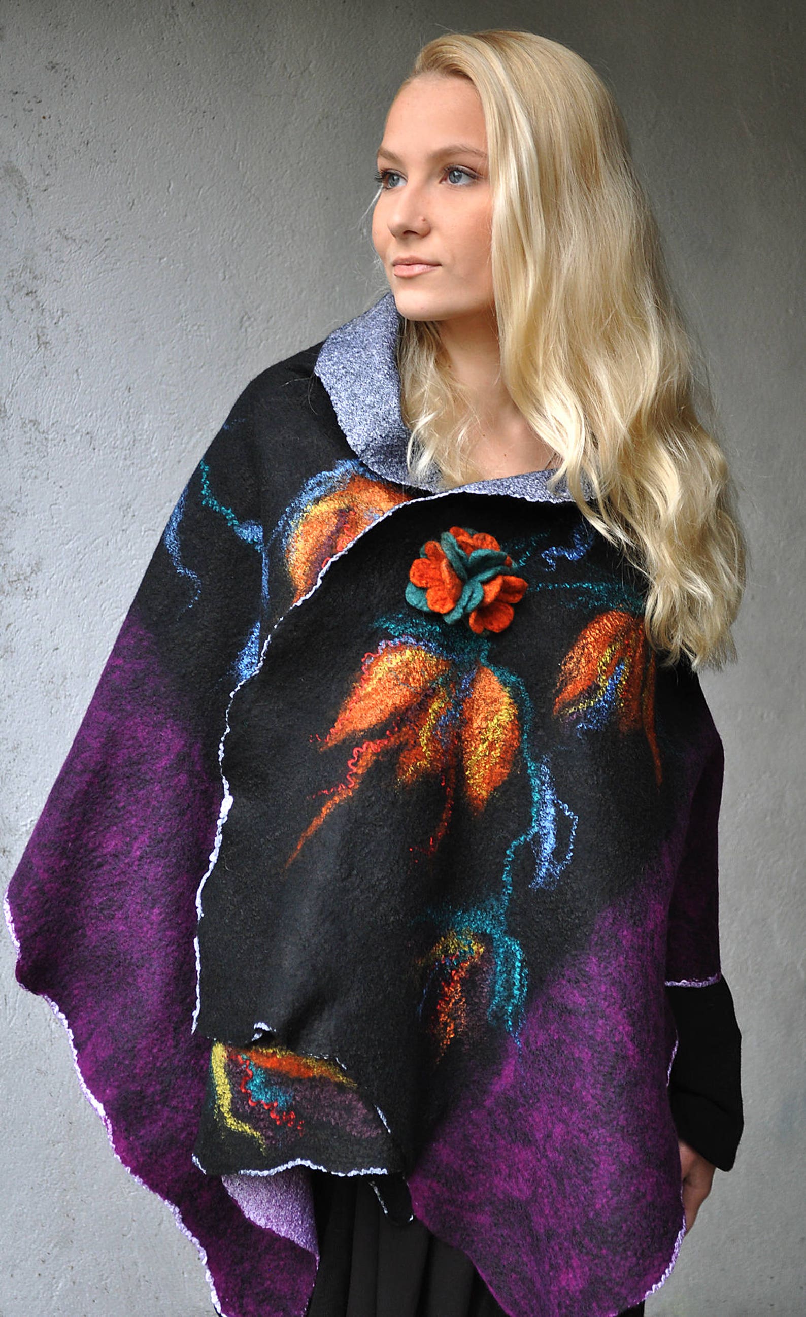 Black Felted Scarf / Handmade Felted Scarf Shawl / Nuno Merino - Etsy