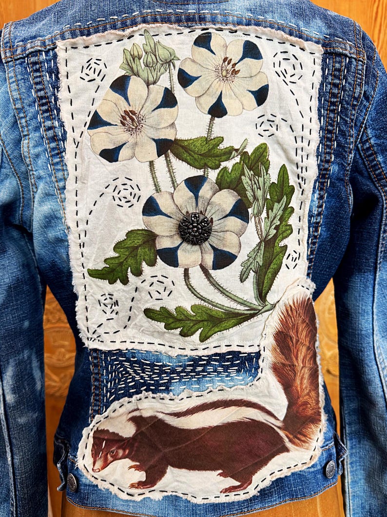 Upcycled Levi's Denim Jacket Skunk Patch Folk Art Size M, Cottagecore ...