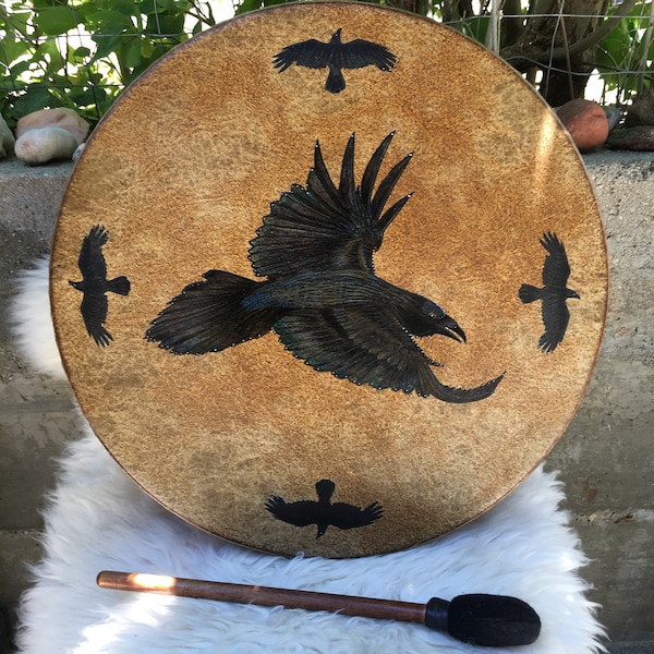 Raven Totem - Etsy