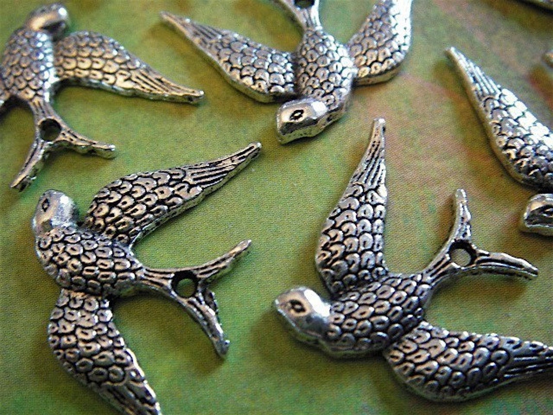 10 Antique Silver Bird Charm ASBC | Etsy