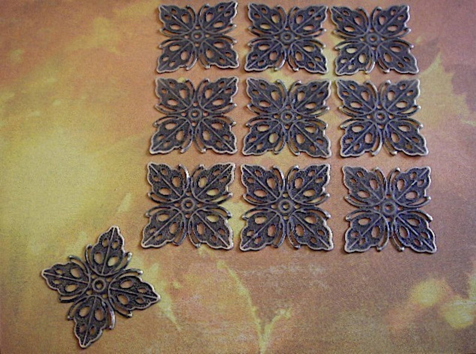 10 Antique Bronze Flower Spacer Bead ABFSB - Etsy