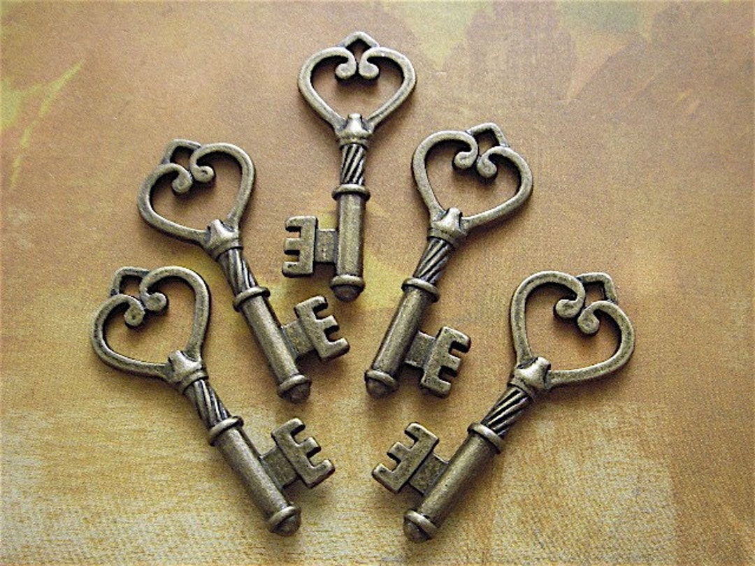 Antique Bronze Keys 5 Antique Bronze Keys ABHK - Etsy