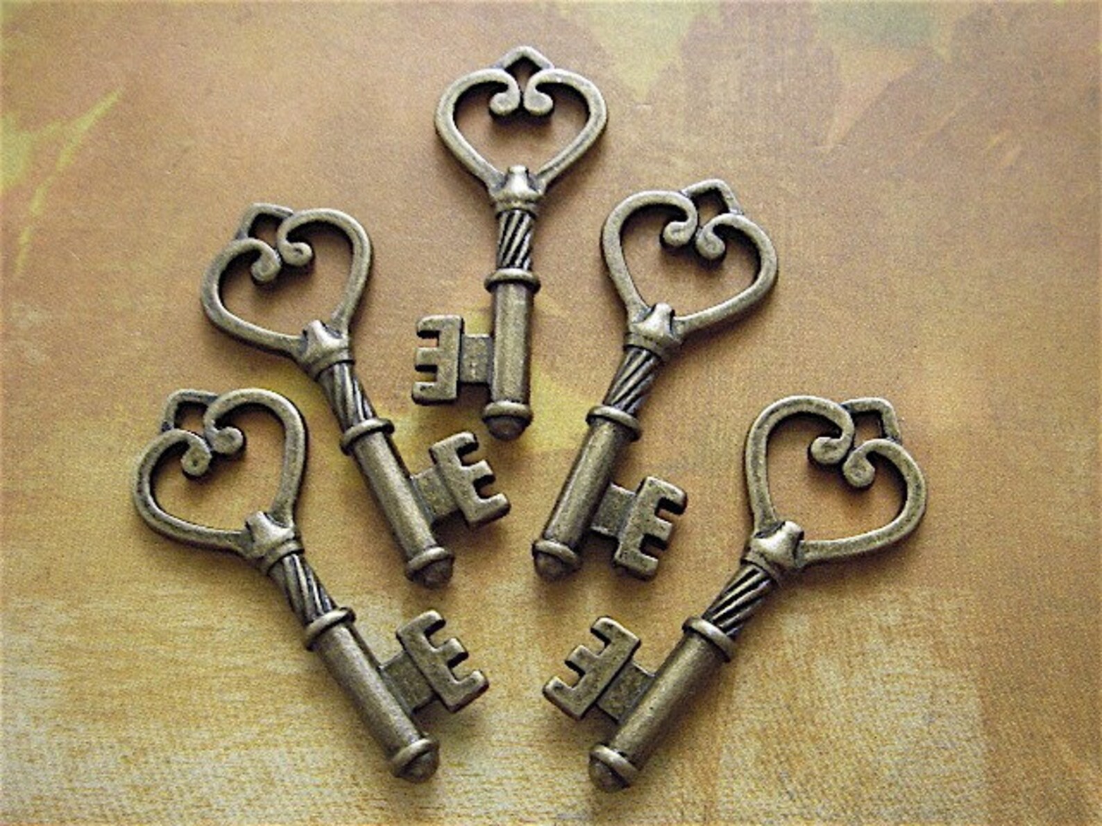 Antique Bronze Keys 5 Antique Bronze Keys ABHK - Etsy
