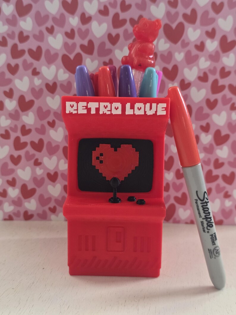 Retro Love Arcade Game – 3D Printed Desktop Pen, Item, or Planter ...