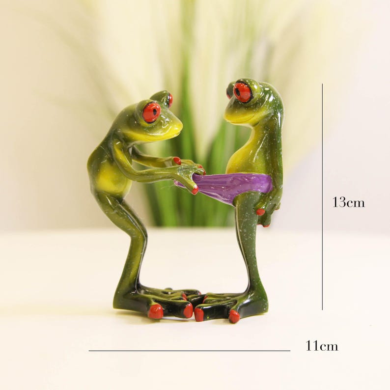 Whimsical Glass Frog Sculpture – Playful Ornament for Desks & Shelves ...