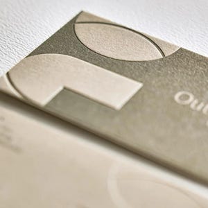 Premium Custom Business Cards With Debossed Logo High-quality ...
