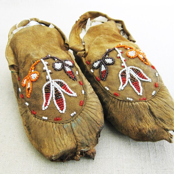 Buy Beaded Moccasins - Etsy