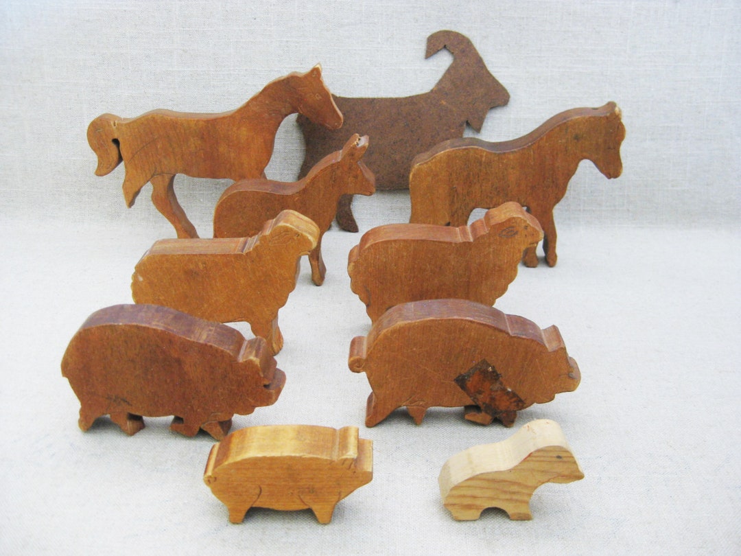 Primitive Vintage Farm Animal Toys Horse Sheep Pigs Wood Block Figures ...