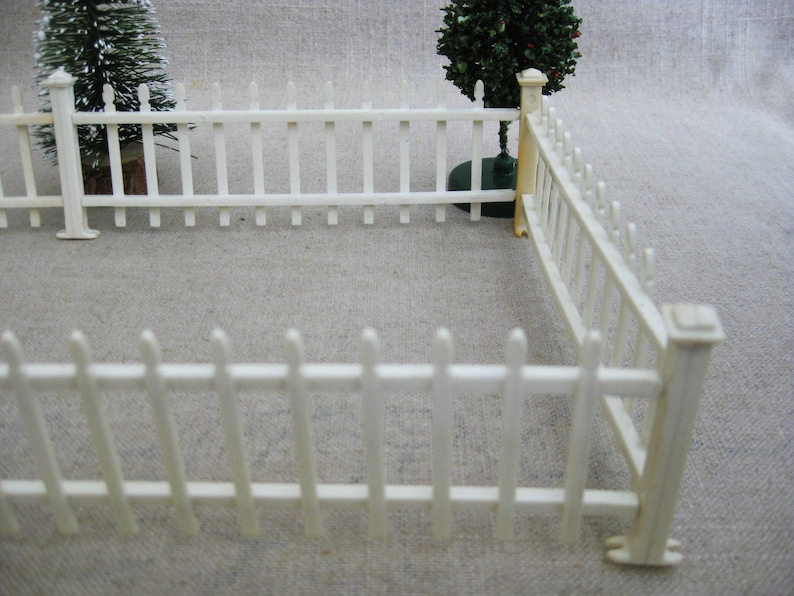 Miniature Dollhouse White Picket Fence, Doll Size Vintage Christmas ...