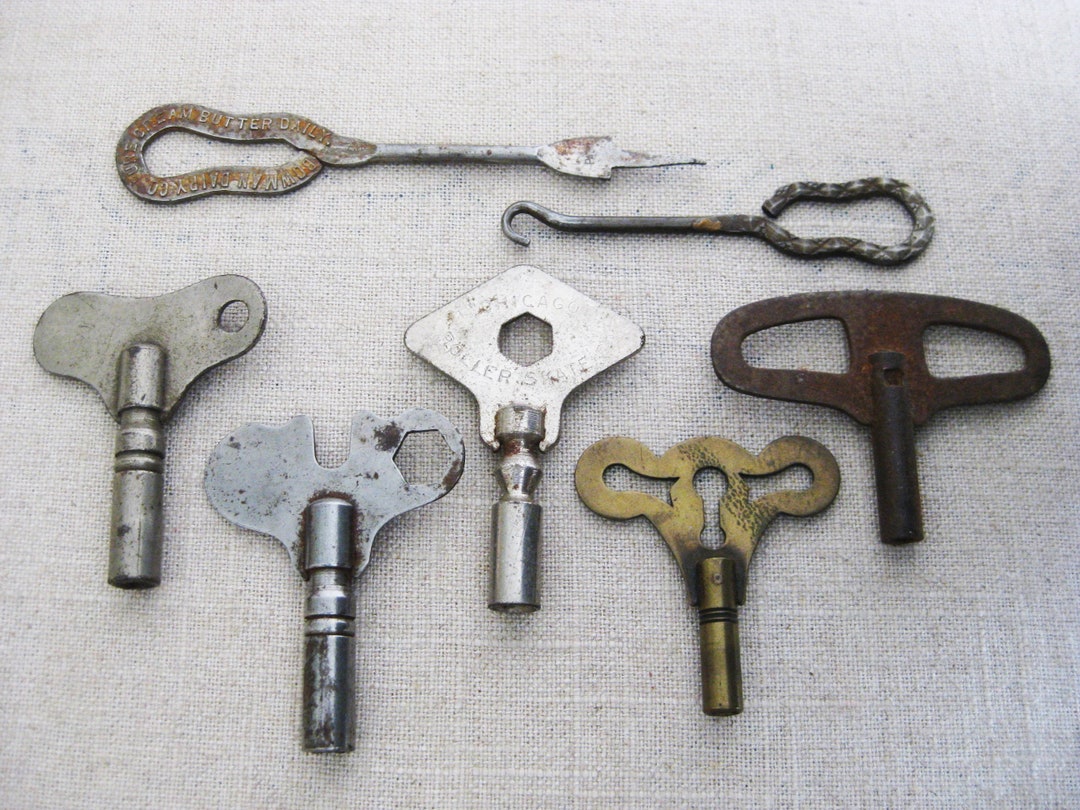Vintage Roller Skate and Clock Keys Chicago Collection - Etsy