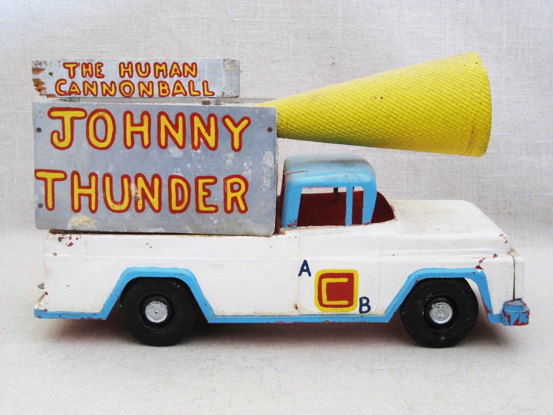 Vintage Folk Art Circus Truck, Mid-century Up-cycled Transportation Toy ...