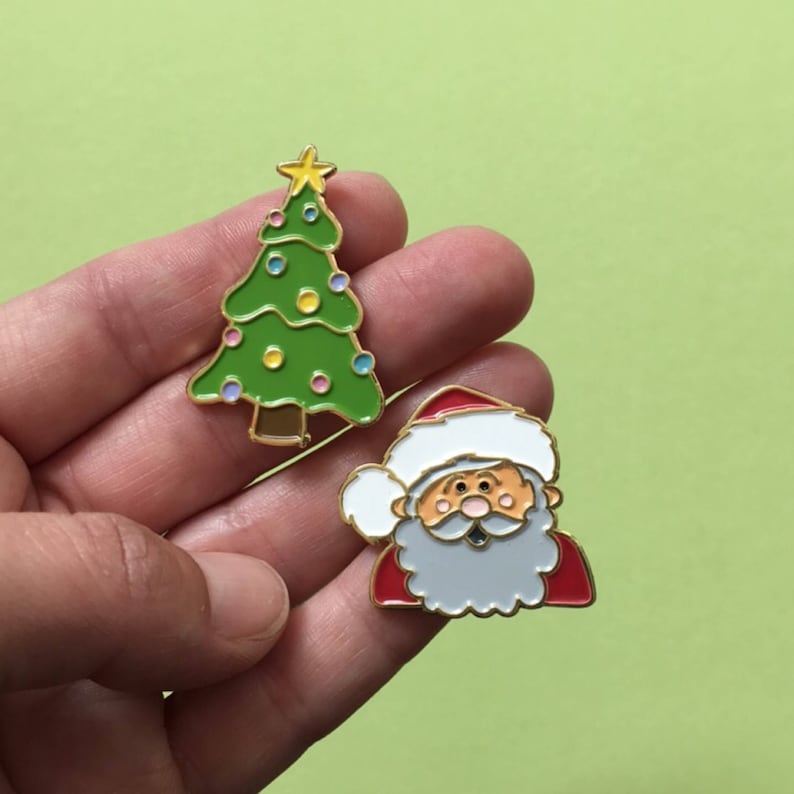 Santa Claus Enamel Pin Santa Pin Holiday Pin Lapel Pin | Etsy